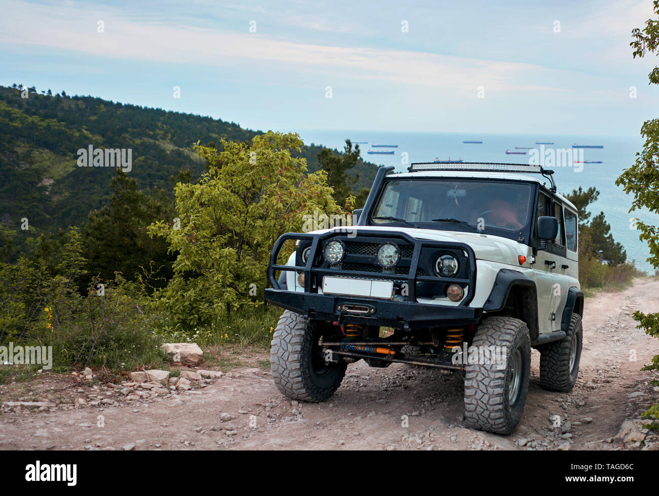 Jeep wrangler nature hi-res stock photography and images - Alamy