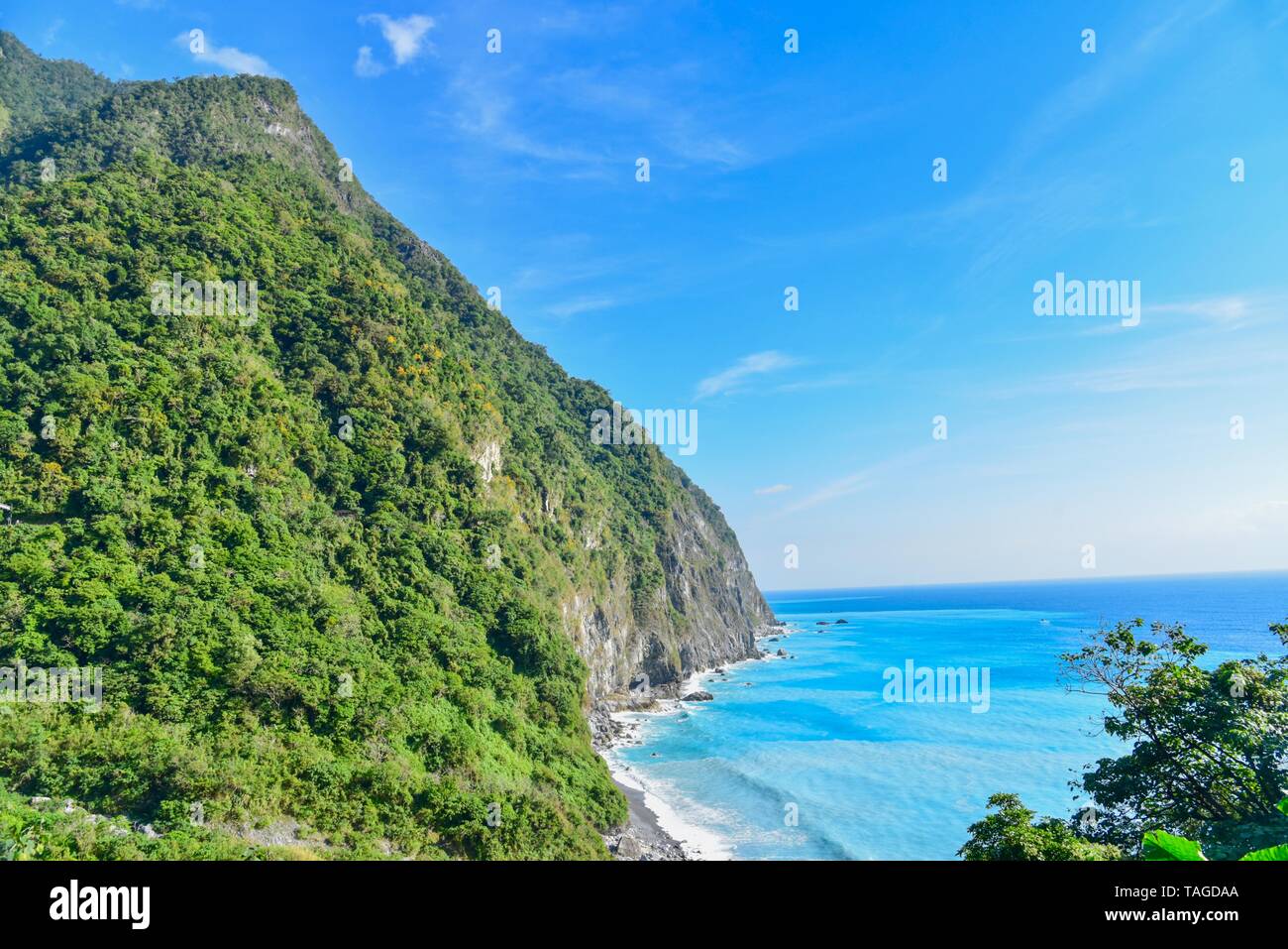 Beautiful Coastal View of Qingshui Cliff at Taroko Gorge National Park ...