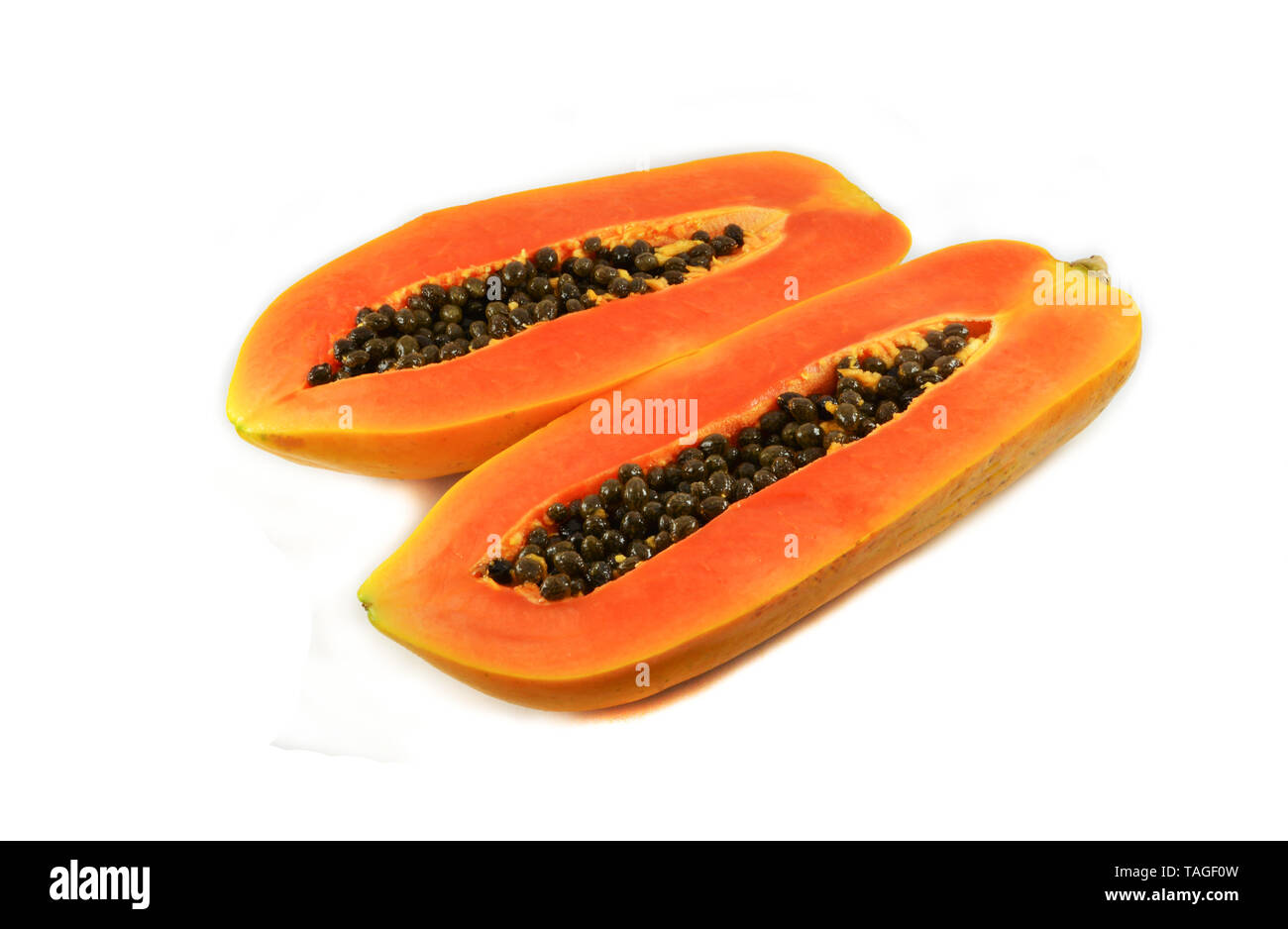 Half slice whole papaya fruits hi-res stock photography and images - Alamy