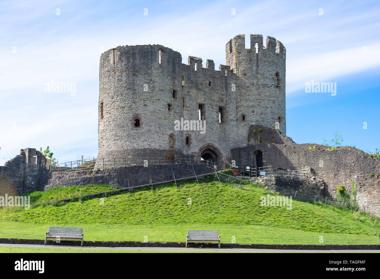 Dudley castle hi-res stock photography and images - Alamy