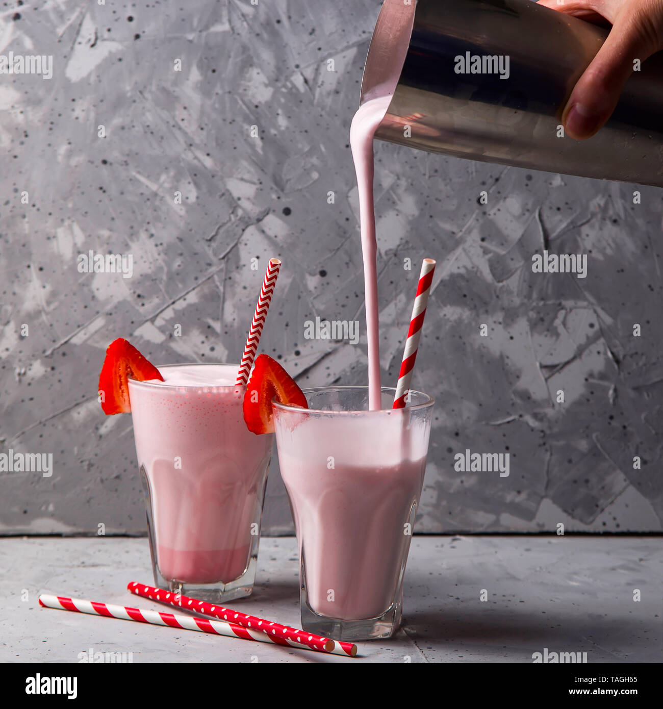 Milkshake cups hi-res stock photography and images - Alamy