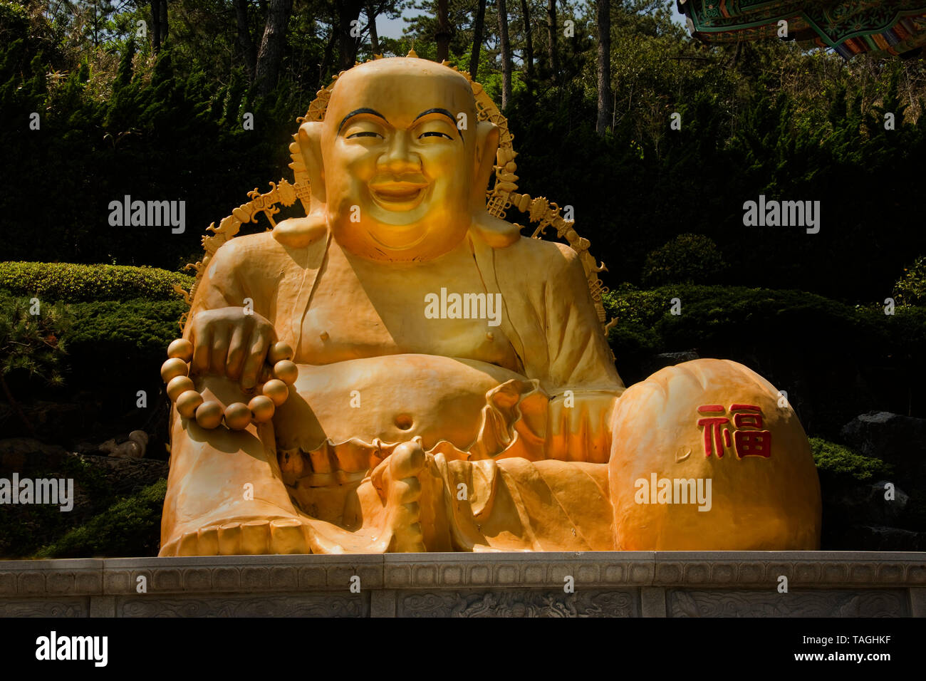 ASIA, SOUTH KOREA, Busan, Gijang-gun, Haedong Yonggung Buddhist Temple ...
