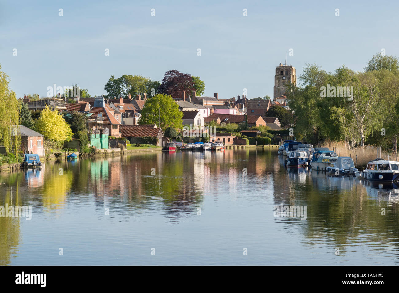 Beccles on the River Waveney, Norfolk Broads, Suffolk, England, UK ...