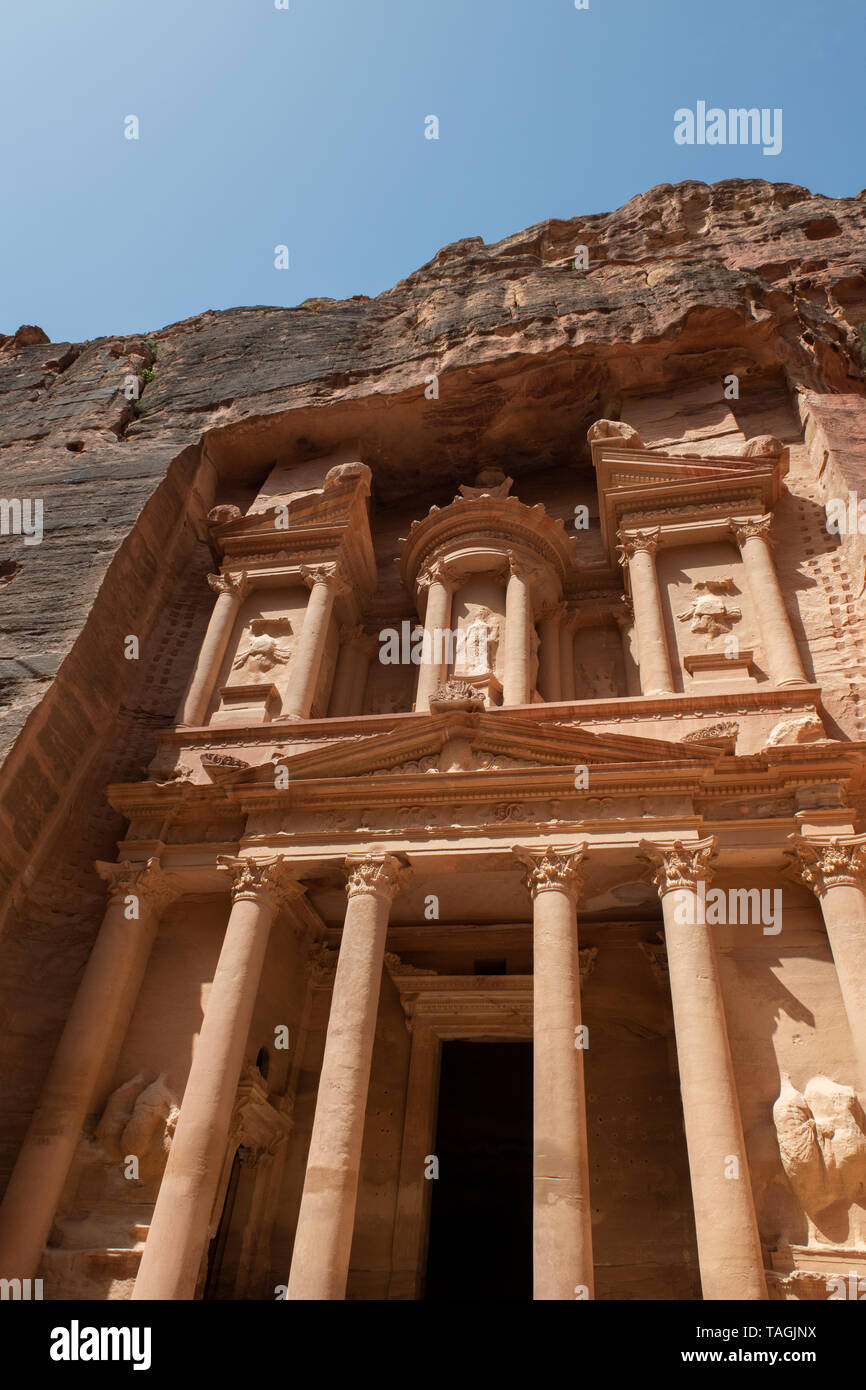 Al khazneh aka hi-res stock photography and images - Alamy