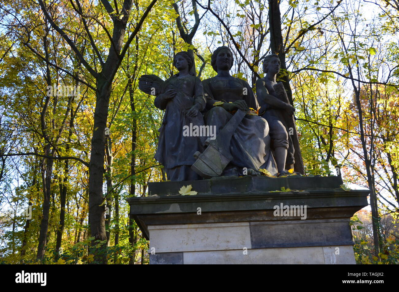 Statue in the Tiergarten in Berlin, Germany Stock Photo - Alamy