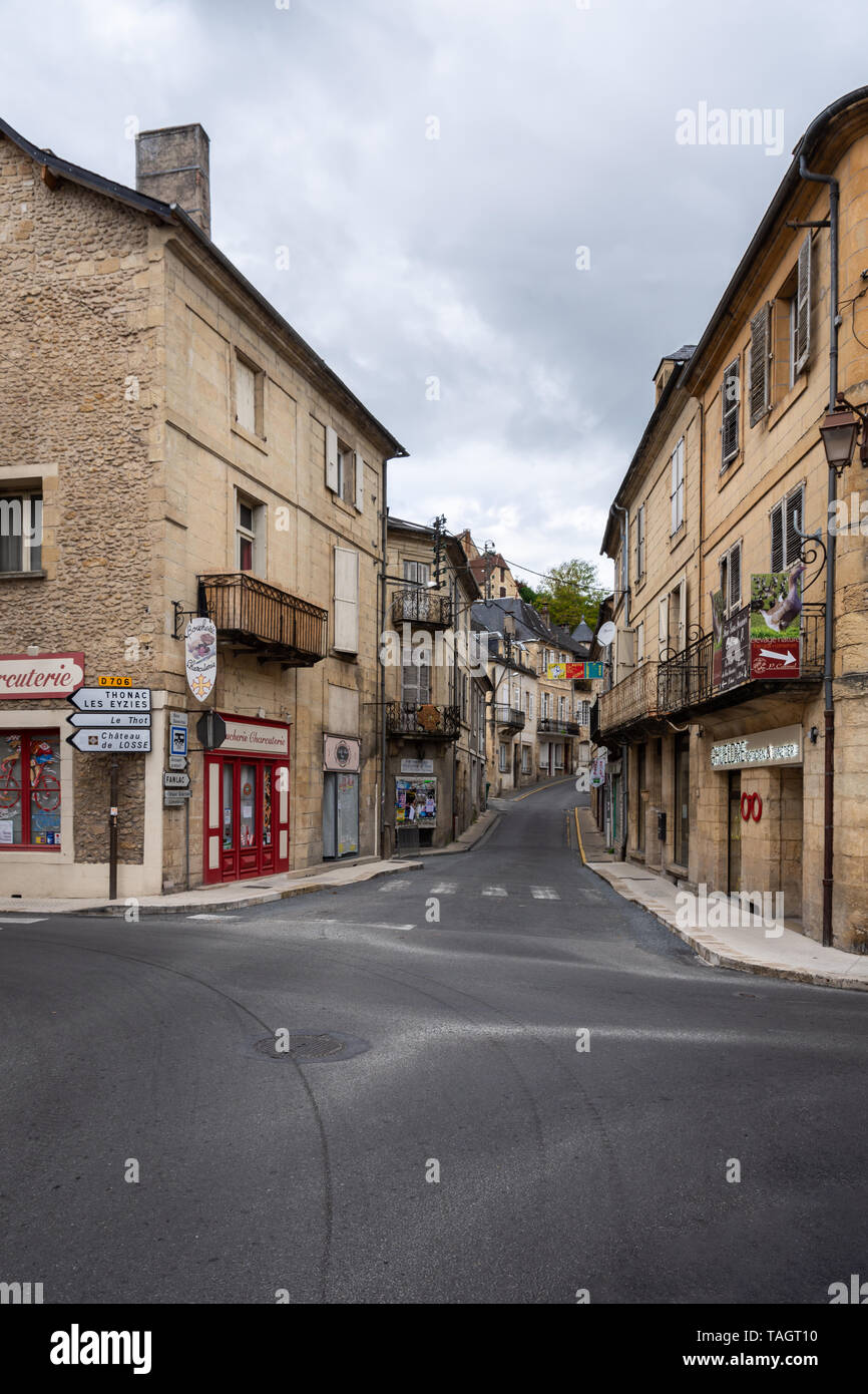 Montignac, Nouvelle-Aquitaine, France - 26 September 2017: Street ...
