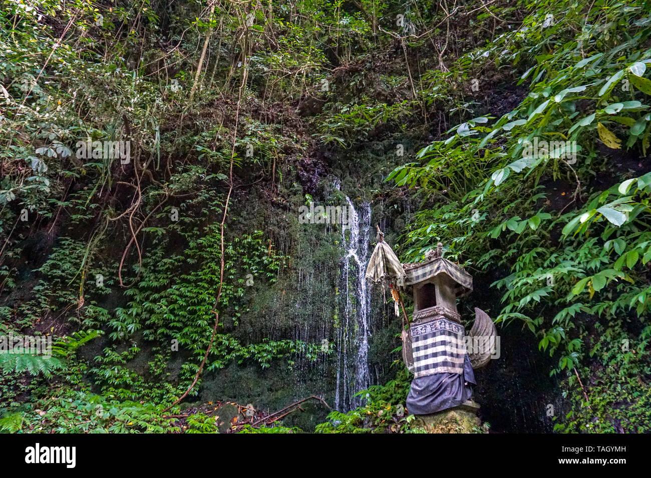 Traditional balinese house hi-res stock photography and images - Alamy