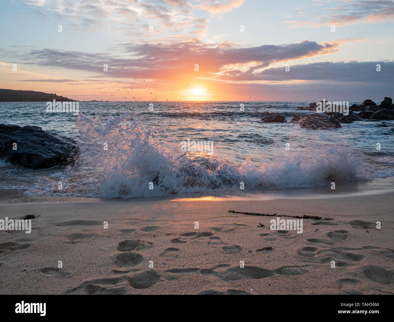 Splashing footprints hi-res stock photography and images - Alamy