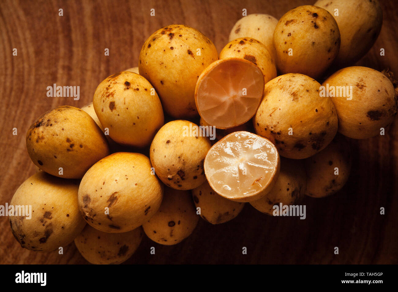 Duku langsat hi-res stock photography and images - Alamy