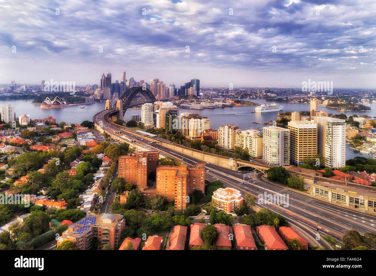Cahill expressway leading up to the Sydney Harbour bridge and distant ...