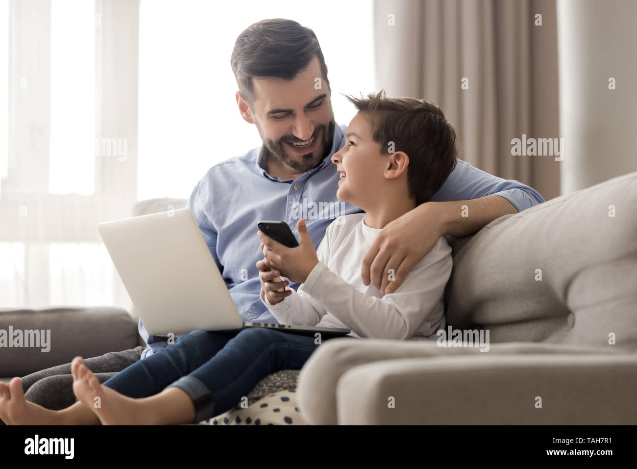 Son relax hi-res stock photography and images - Alamy
