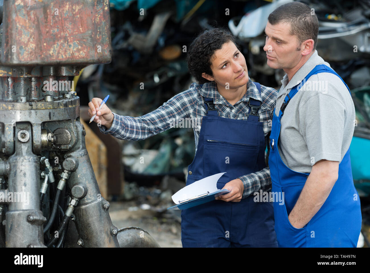 Black female engineers hi-res stock photography and images - Alamy