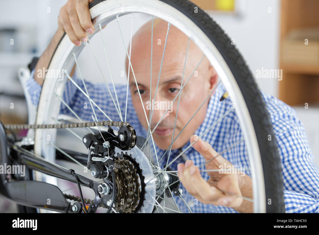 Middle age wheel hi-res stock photography and images - Alamy