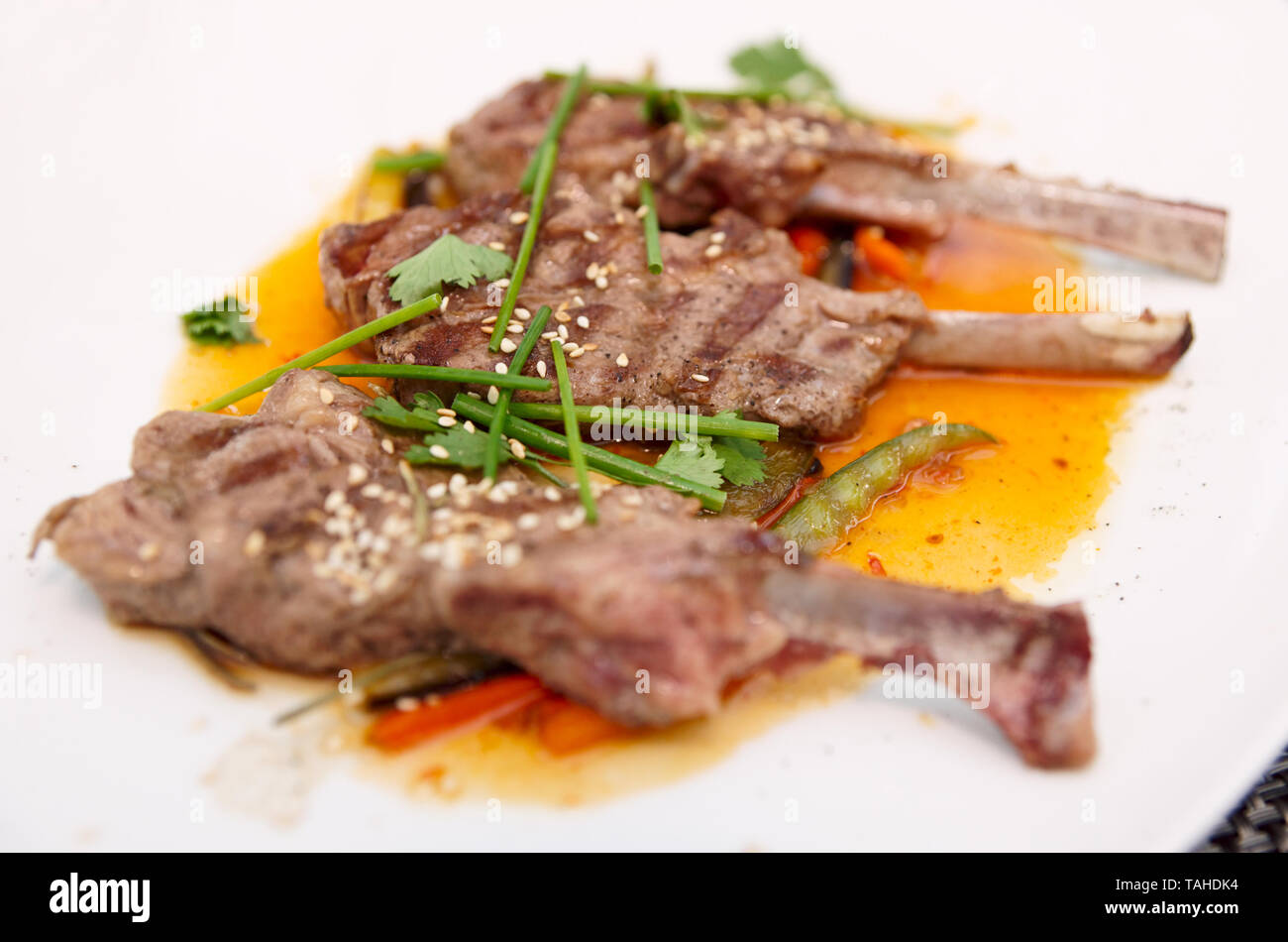 Piece of lamb hi-res stock photography and images - Alamy
