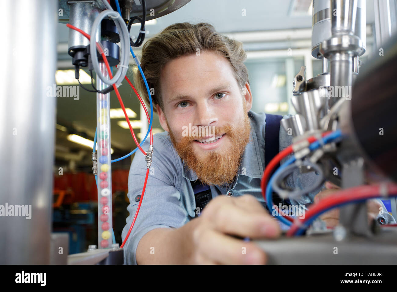 Cable men at works hi-res stock photography and images - Alamy
