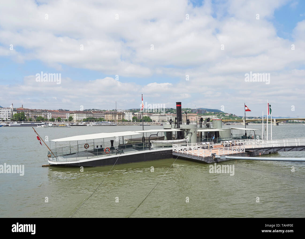 Navy monitor hi-res stock photography and images - Alamy