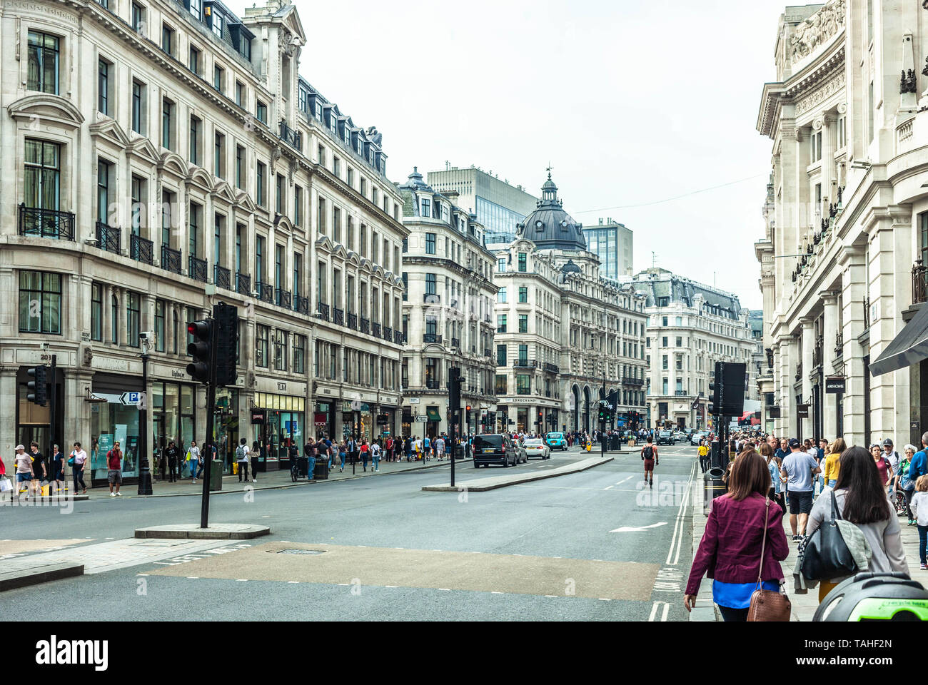 Regent street london hi-res stock photography and images - Alamy