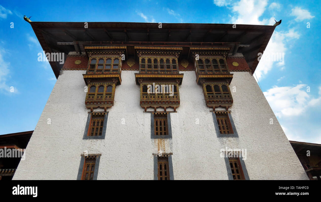 The beautiful architectural design of the dzong in Punakha, Bhutan ...