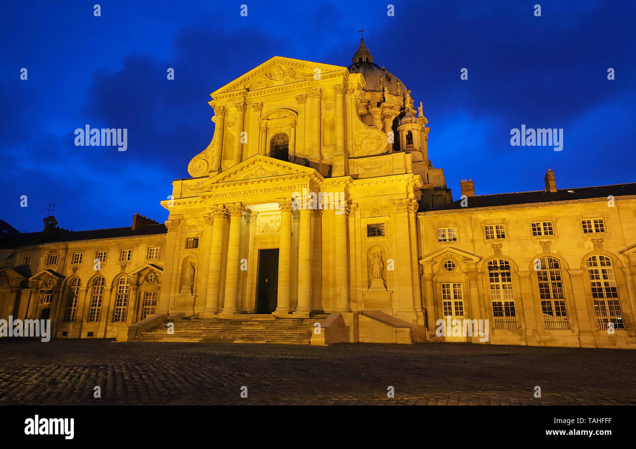 The Church of the Val-de-Grace is a Roman Catholic church in the 5th ...
