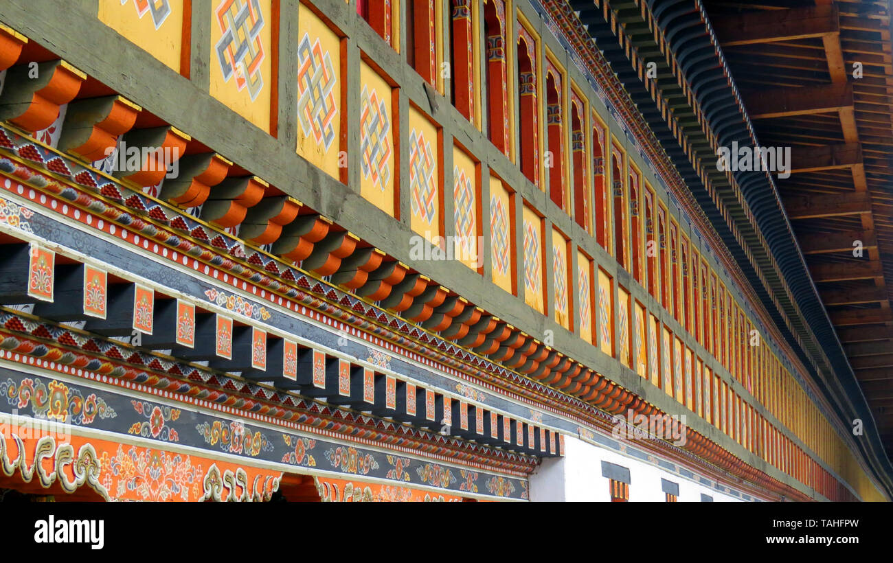 The beautiful architecture of a Buddhist Monastery in a long corridor ...