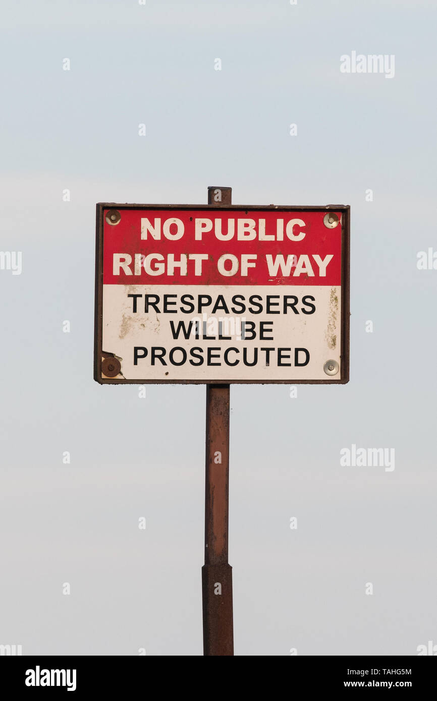 Trespassers will be prosecuted hi-res stock photography and images - Alamy