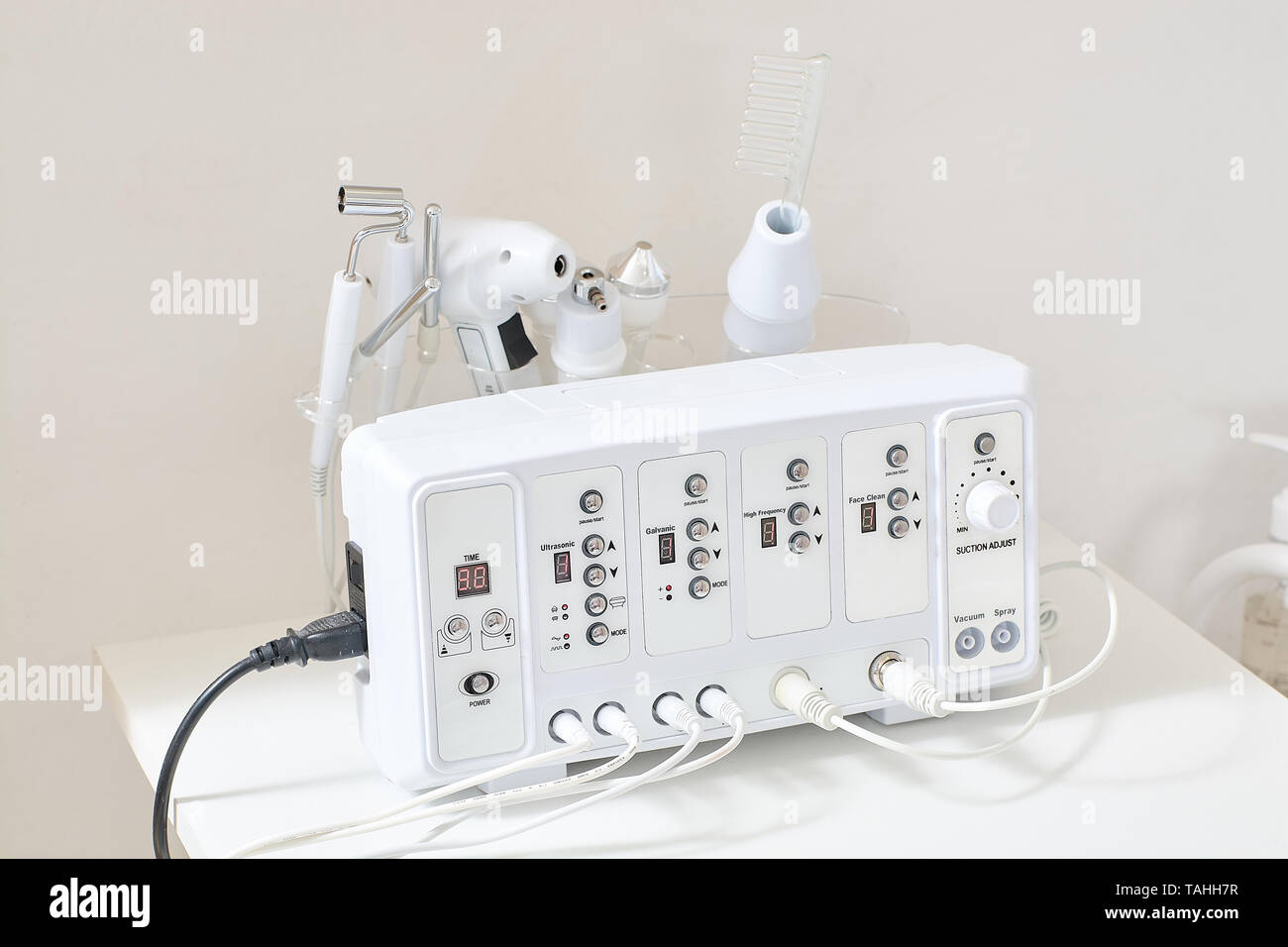 Cosmetic Multifunctional Device close-up in beauty salon. Ultrasound ...