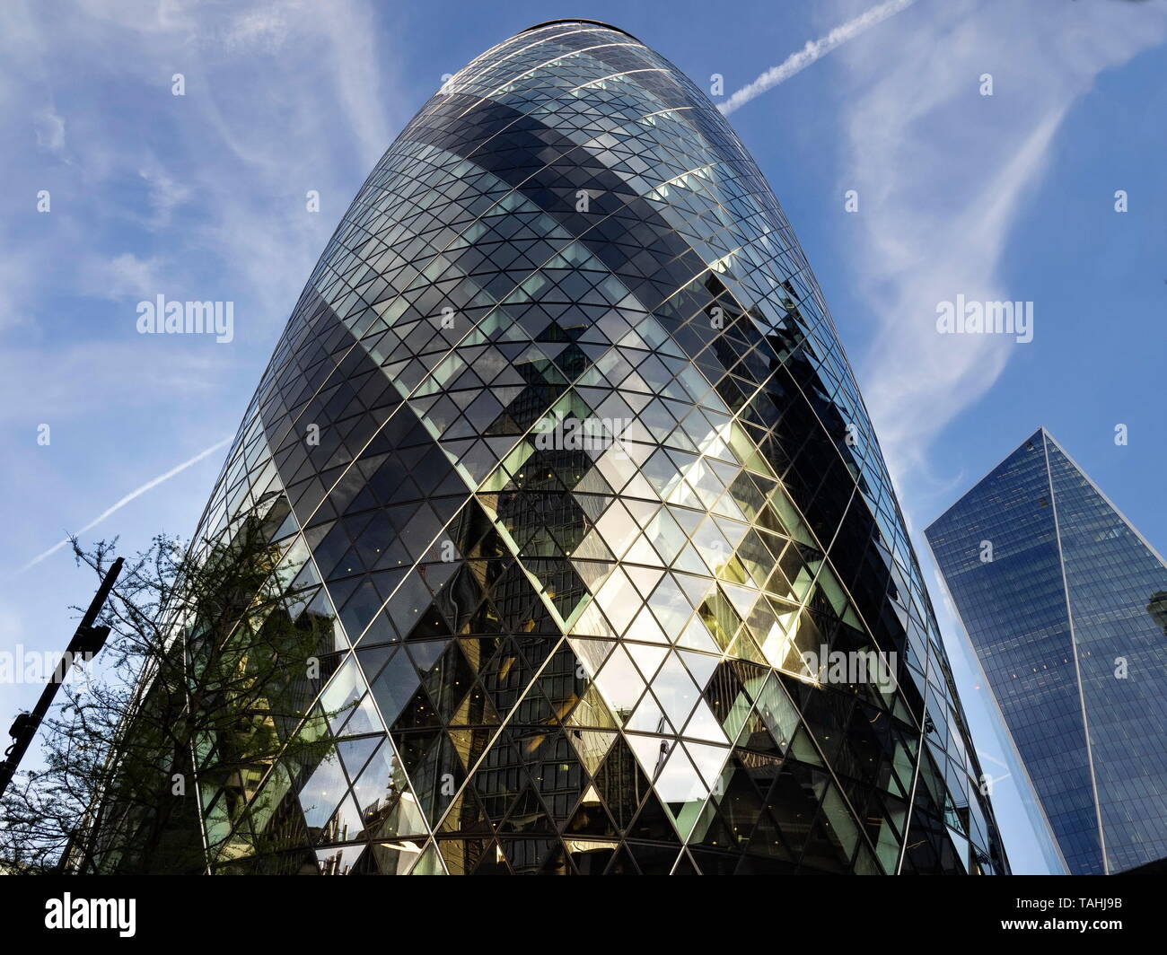 Glass facade reflection the gherkin hi-res stock photography and images ...