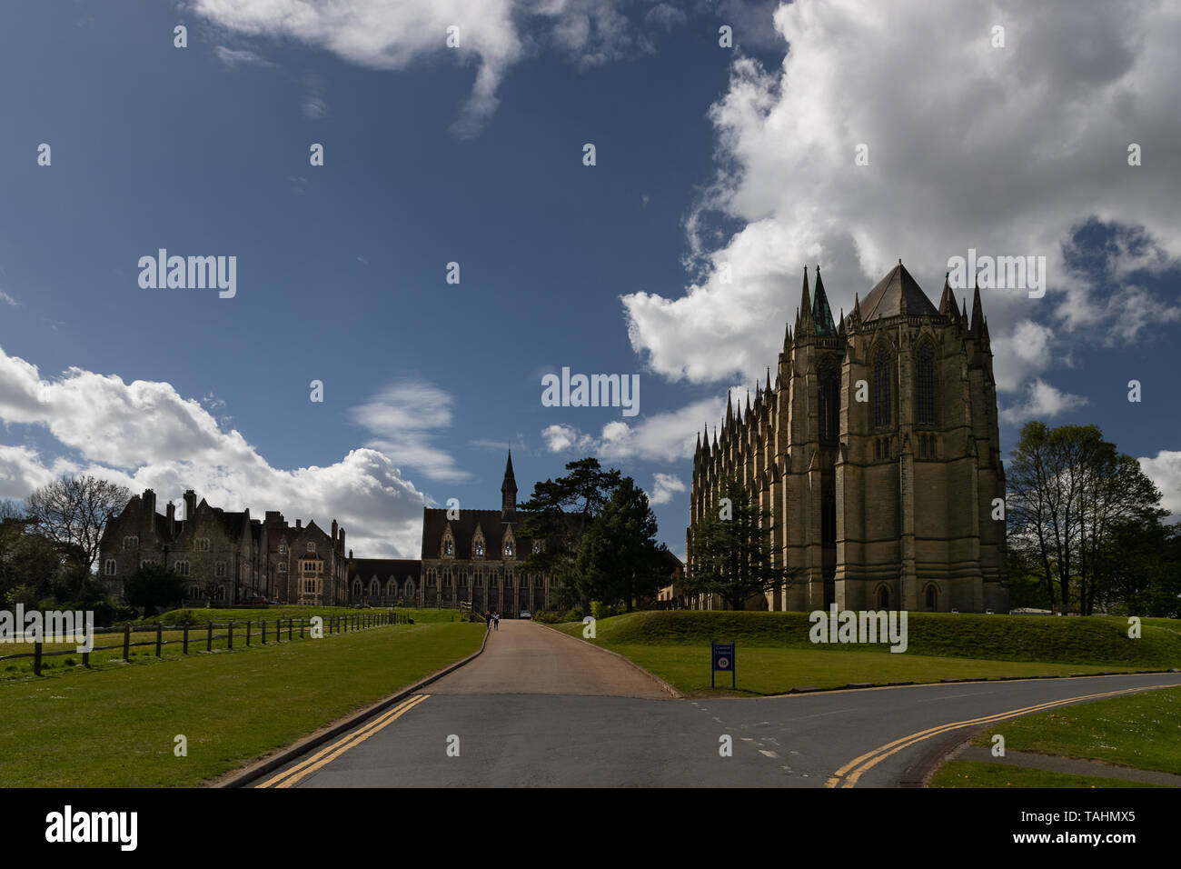 Lancing hi-res stock photography and images - Alamy