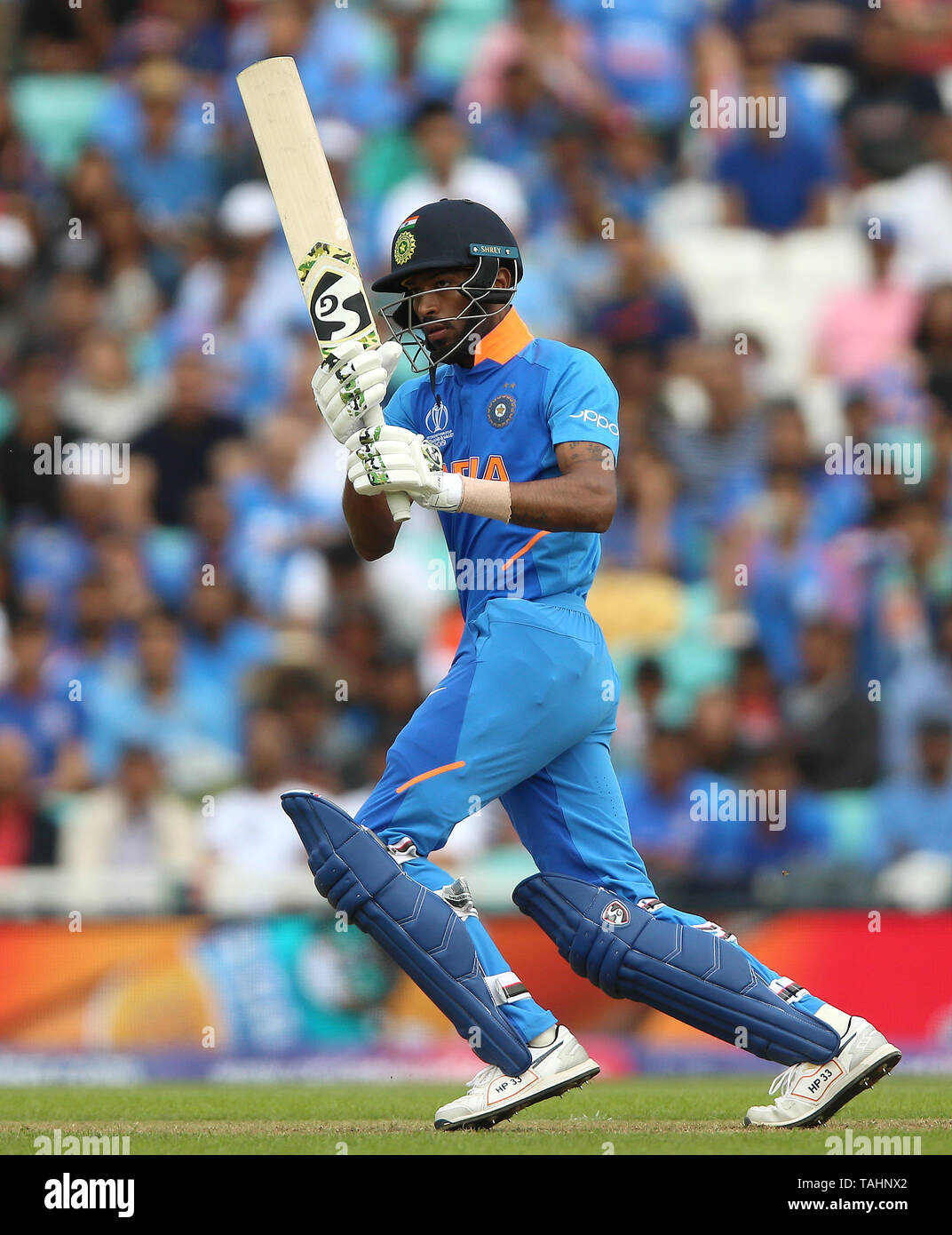 Hardik pandya hi-res stock photography and images - Alamy
