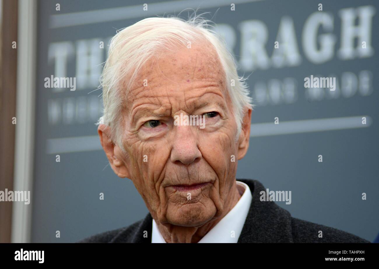 With lester piggott hi-res stock photography and images - Alamy