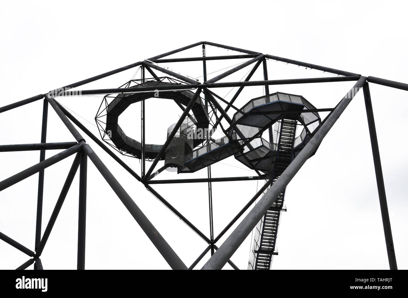 Tetrahedron Architecture