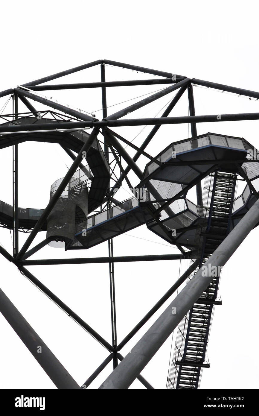 Construction shapes hi-res stock photography and images - Alamy