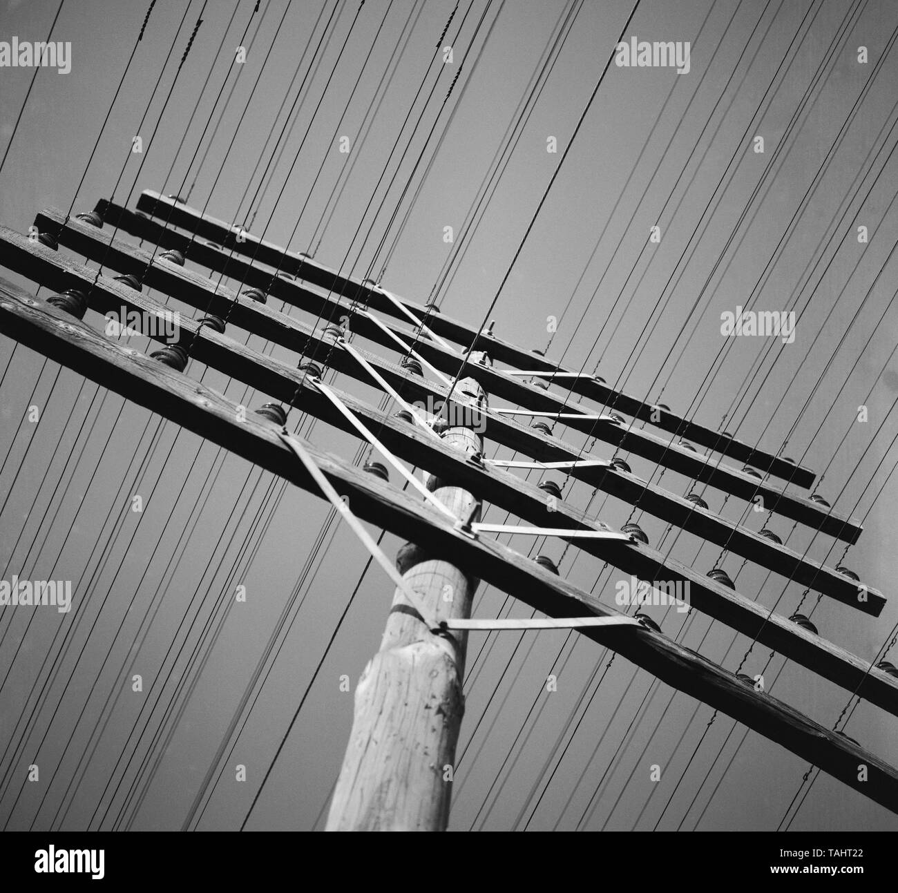 20th century telephone pole hi-res stock photography and images - Alamy