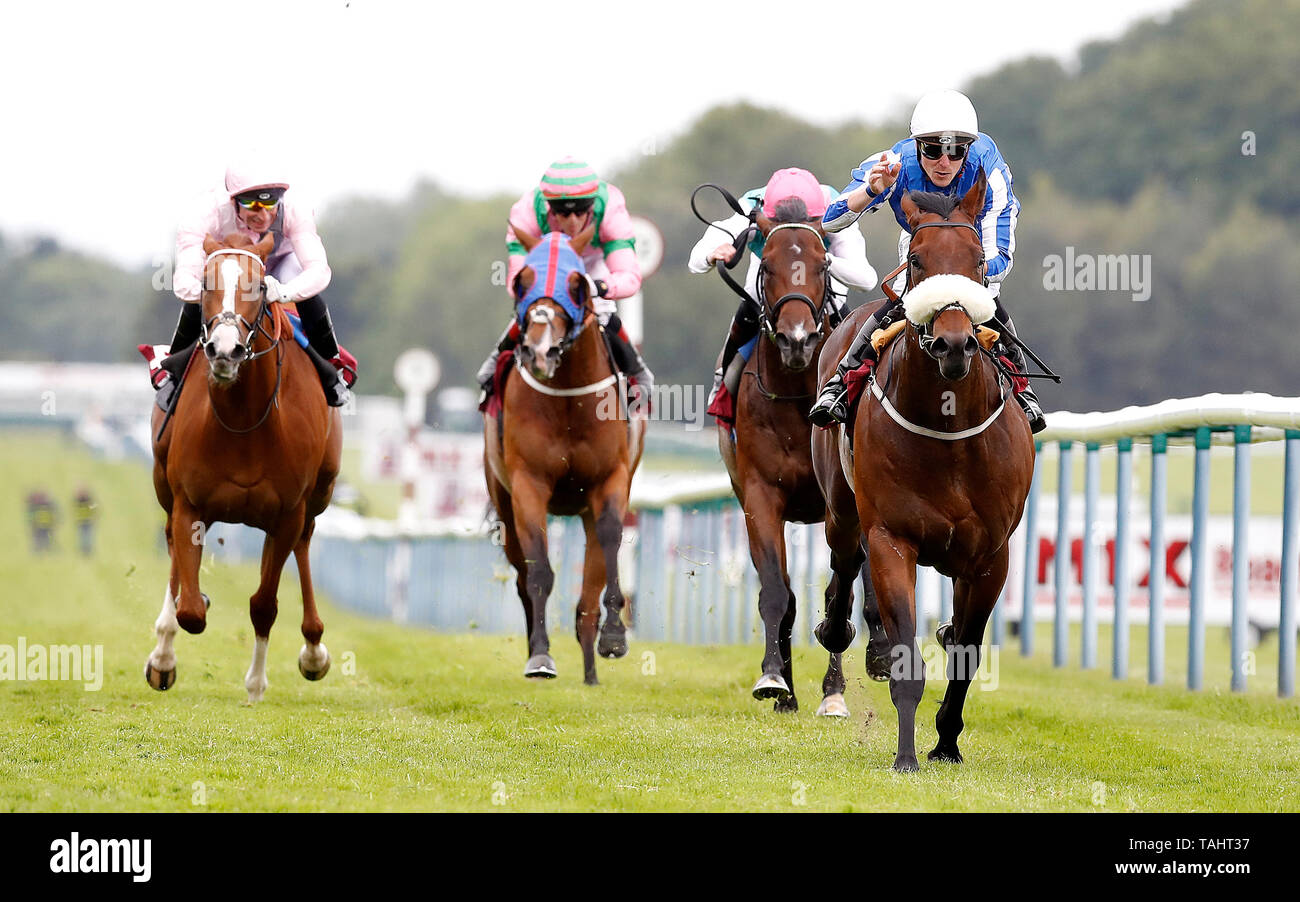 Hello Youmzain (right) ridden by Kevin Stott wins The Armstrong ...