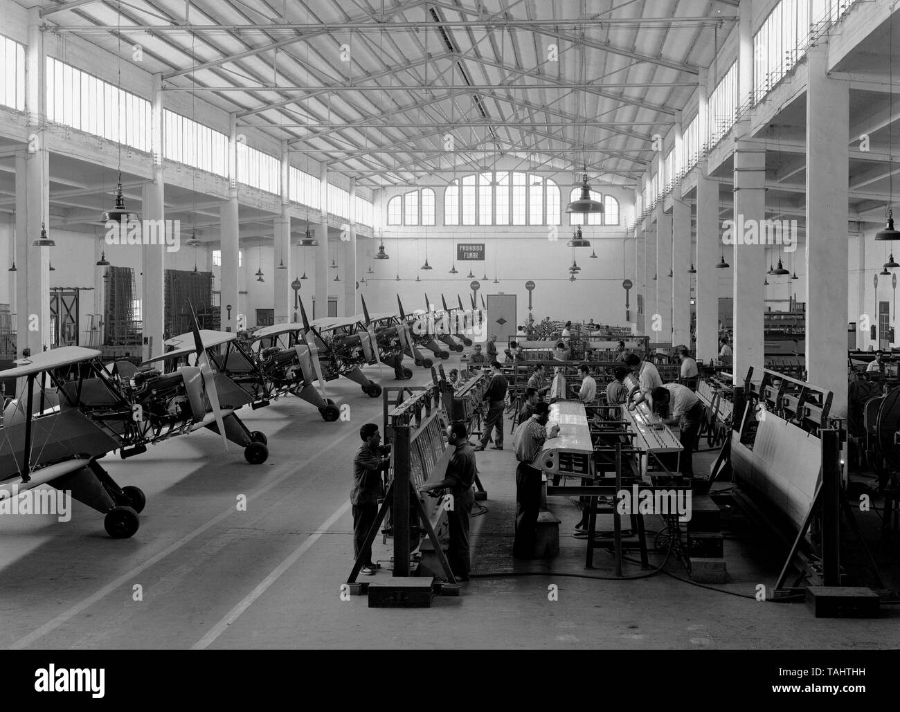 Hs34 plane hi-res stock photography and images - Alamy