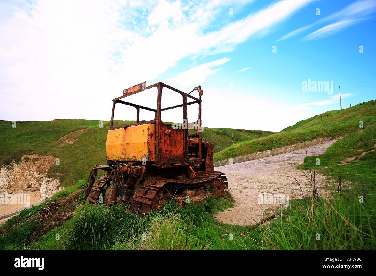 Wrecked bulldozer hi-res stock photography and images - Alamy