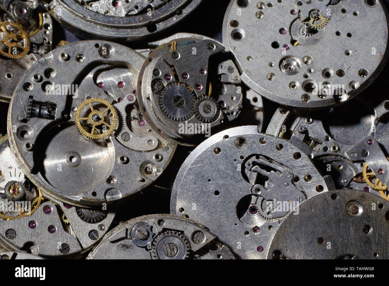 Broken Pocket Watches High Resolution Stock Photography and Images - Alamy