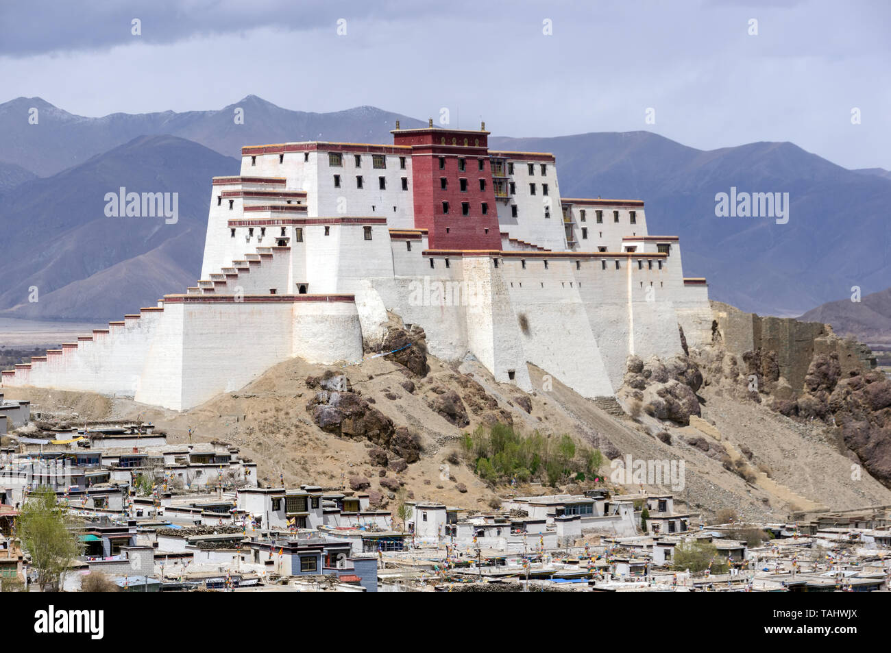 Shigatse Dzong fortress - Tibet Stock Photo - Alamy
