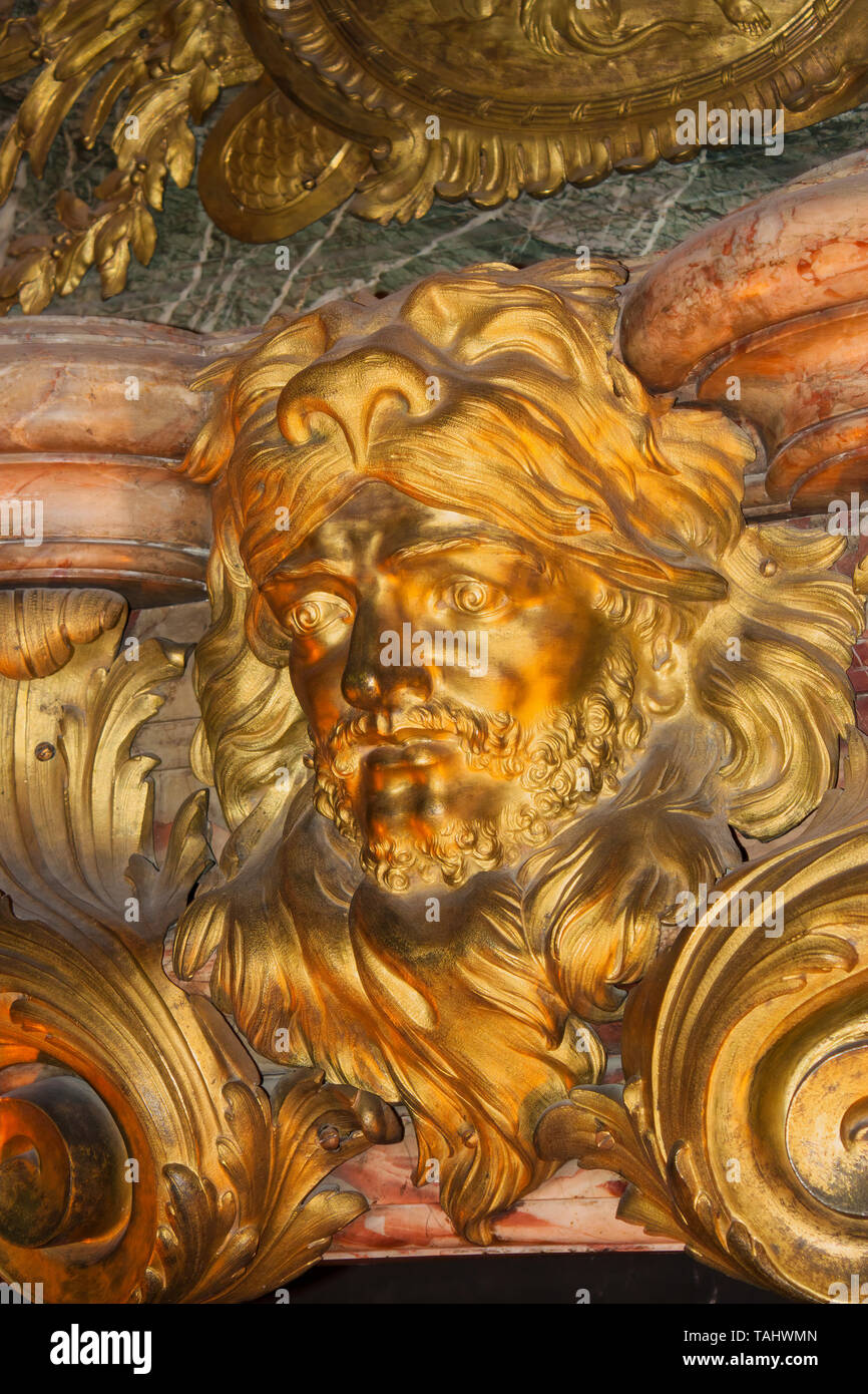 Fireplace sculpture, Chateau de Versailles, Versailles, Yvelines, France Stock Photo - Alamy