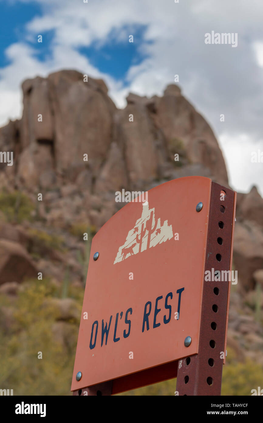 Rest area sign hi-res stock photography and images - Alamy