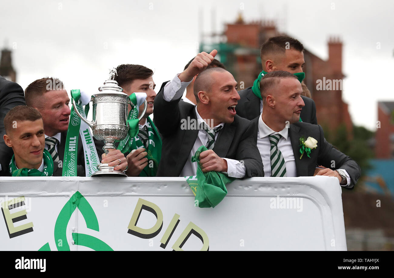 Celtic players on bus hi-res stock photography and images - Alamy