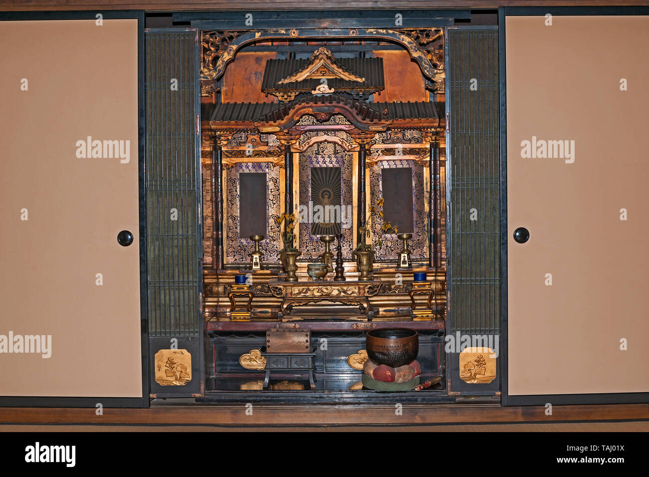 Decorative prayer alter inside a Gassho-zukuri house, Hida Minzoku Mura ...