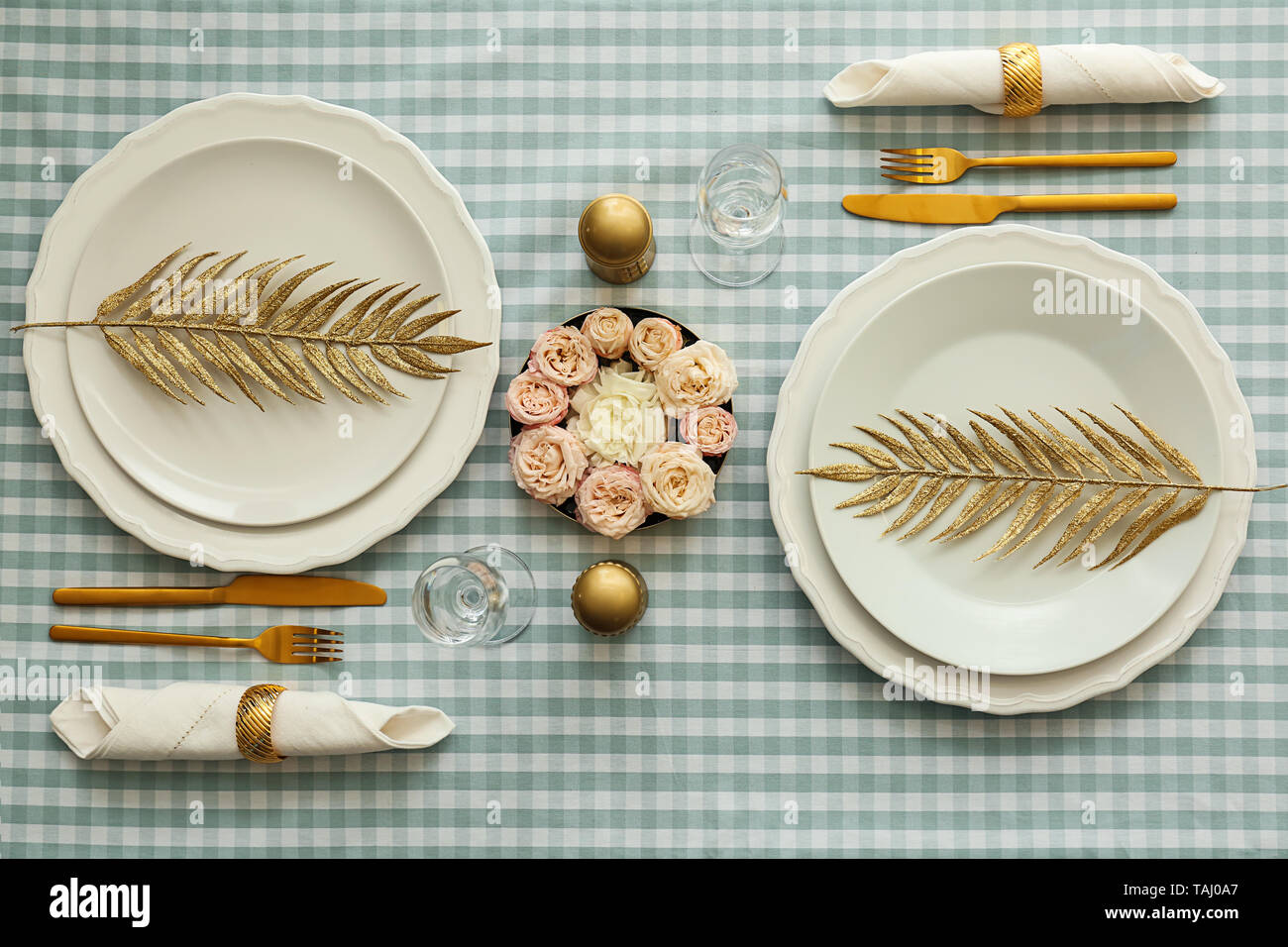 Beautiful table setting top hi-res stock photography and images - Alamy