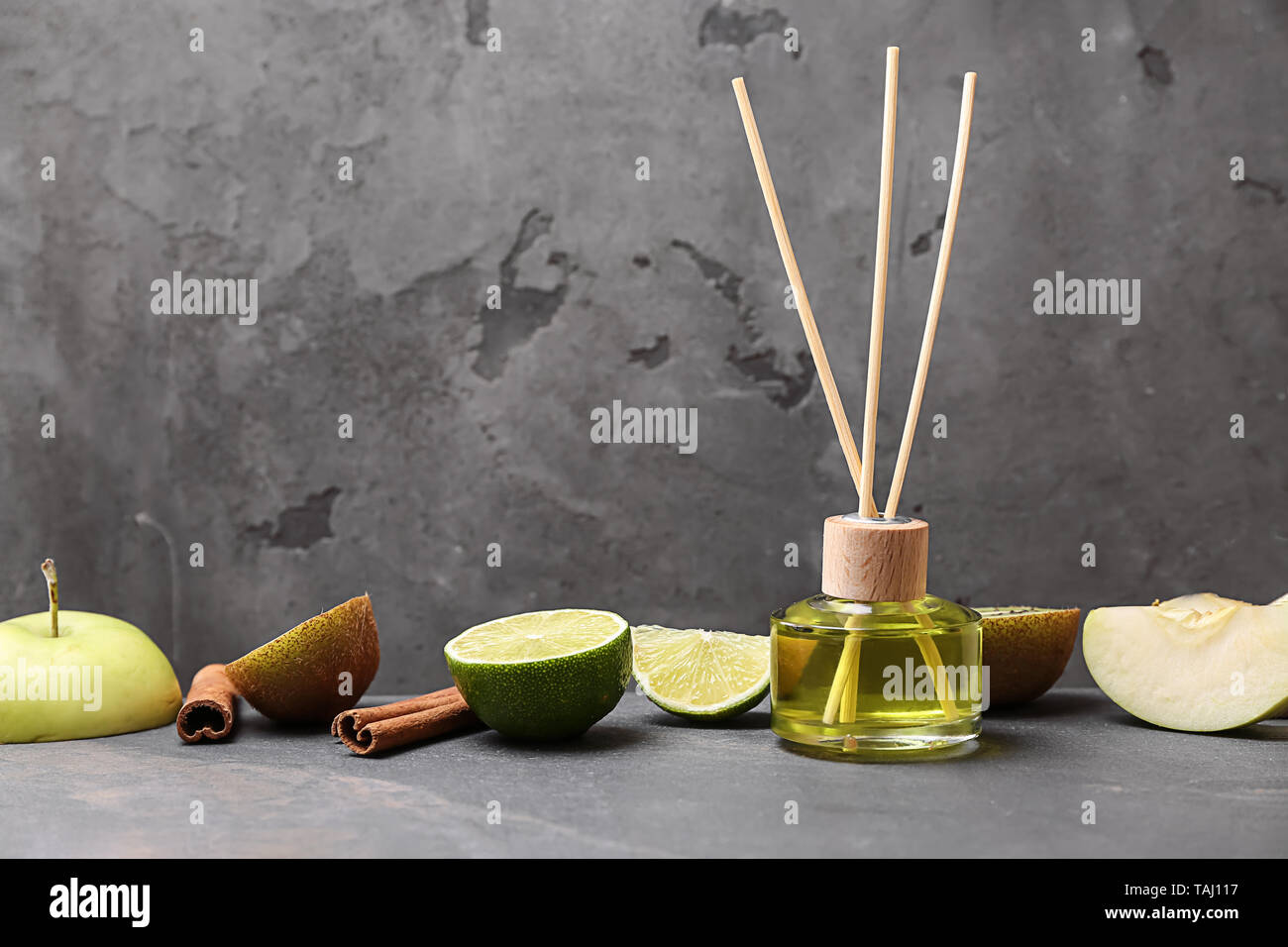 Reed fruits hi-res stock photography and images - Alamy