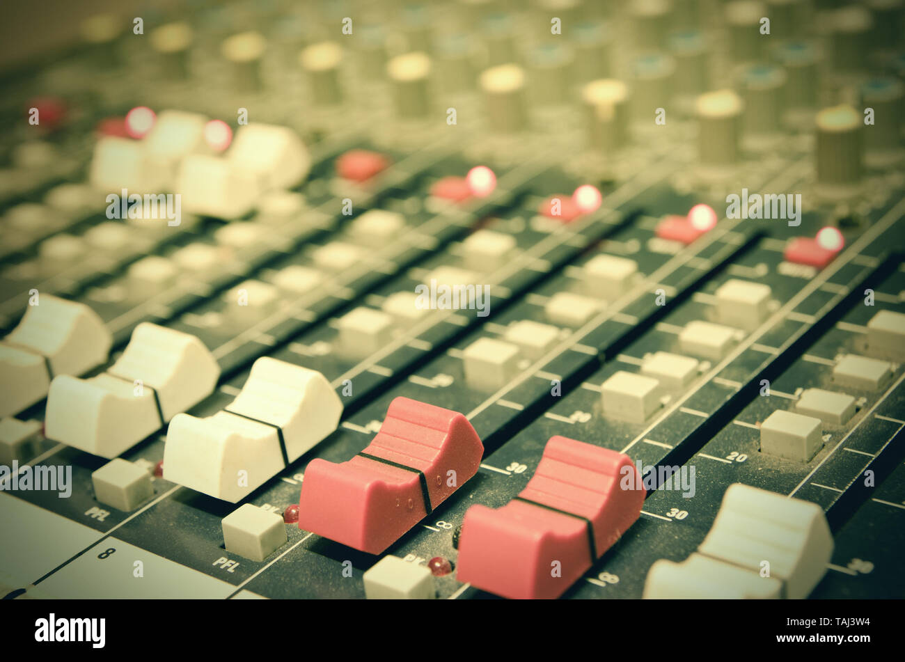 Mixing board studio hi-res stock photography and images - Alamy