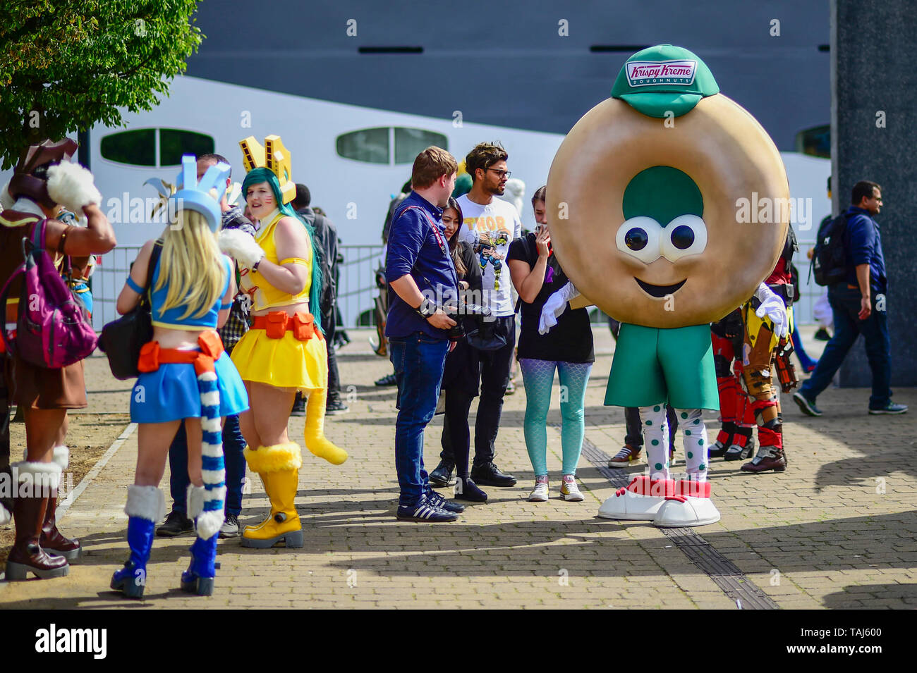 Comic con london 2019 hi-res stock photography and images - Alamy