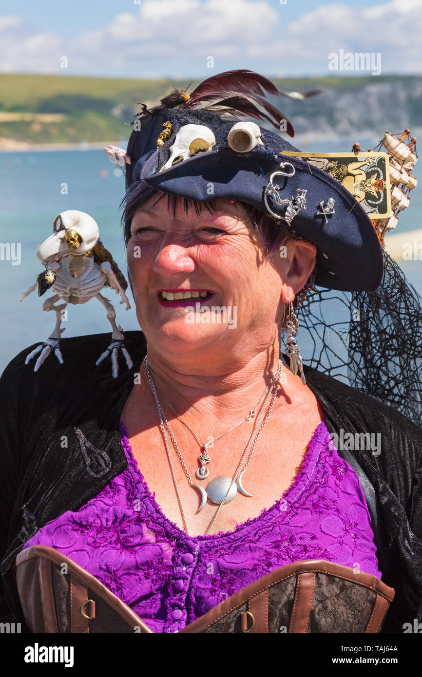 Lady pirate hi-res stock photography and images - Alamy