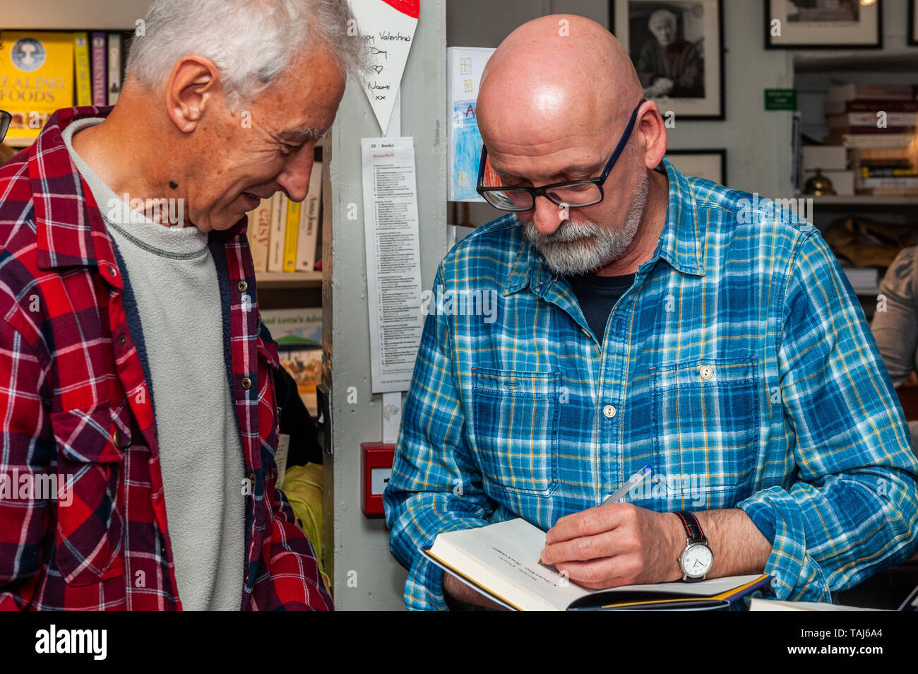 Roddy doyle book hi-res stock photography and images - Alamy