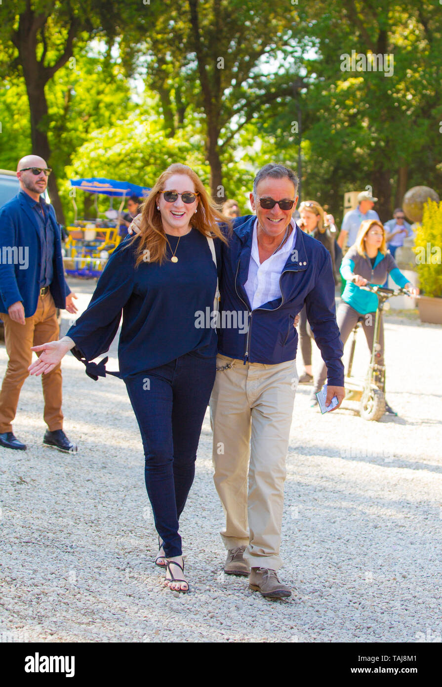 ***No WEB*** Rome, the famous American singer Bruce Springsteen ...