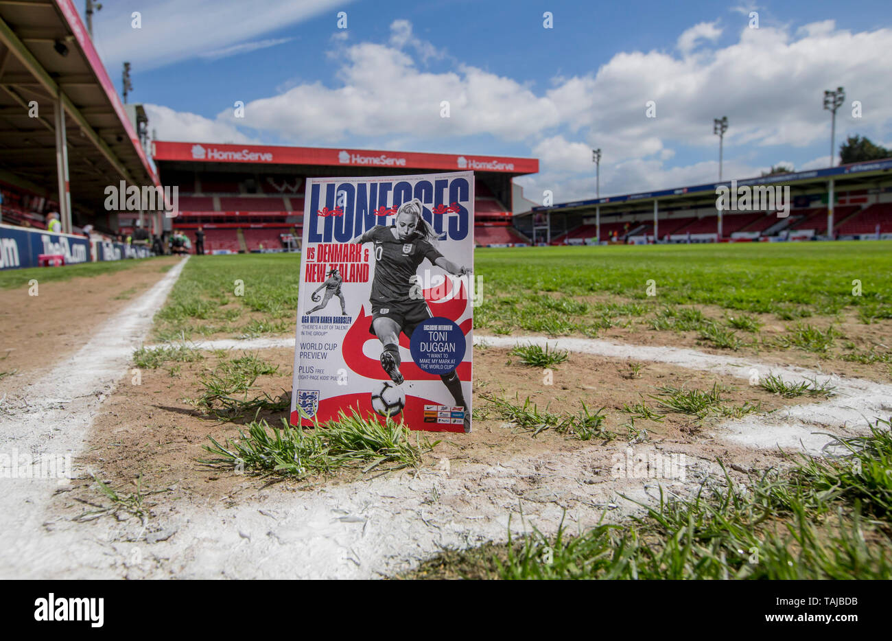 Soccer pitch corner stands hi-res stock photography and images - Alamy